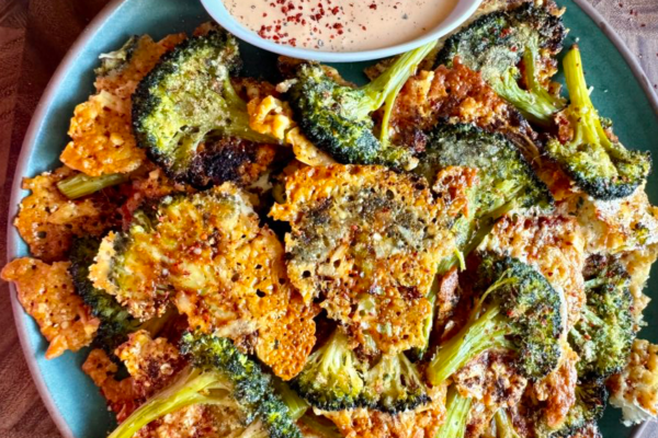 Keto Crispy Broccoli Parmesan Chips - Lazu Keto Challenge